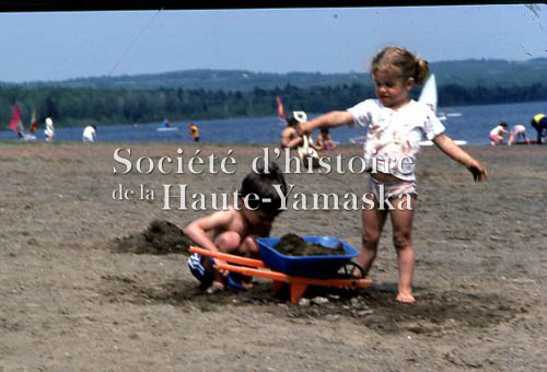Parc National de la Yamaska, enfants à la plage - Eastern Townships ...