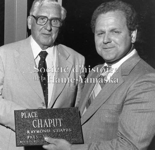 Raymond Chaput, plaque commémorative - Eastern Townships Archives Portal