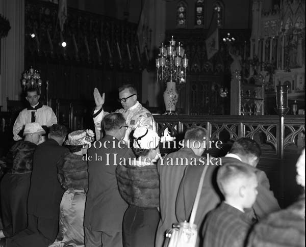 Ordination de l'abbé Guertin - Eastern Townships Archives Portal
