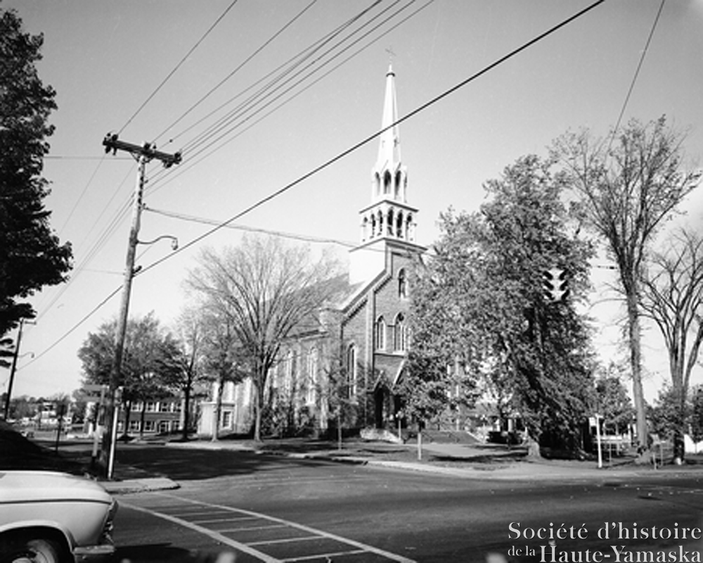Église Saint-Bernardin - Eastern Townships Archives Portal