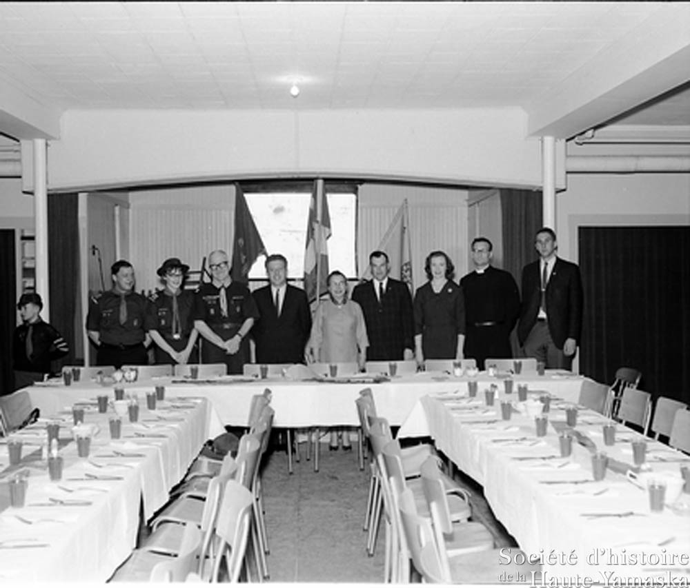 Souper officiel pour les guides et scouts - Eastern Townships Archives ...