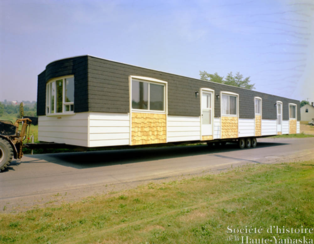 Maison mobile fabriquée par Waterloo Mobile Home - Eastern Townships ...