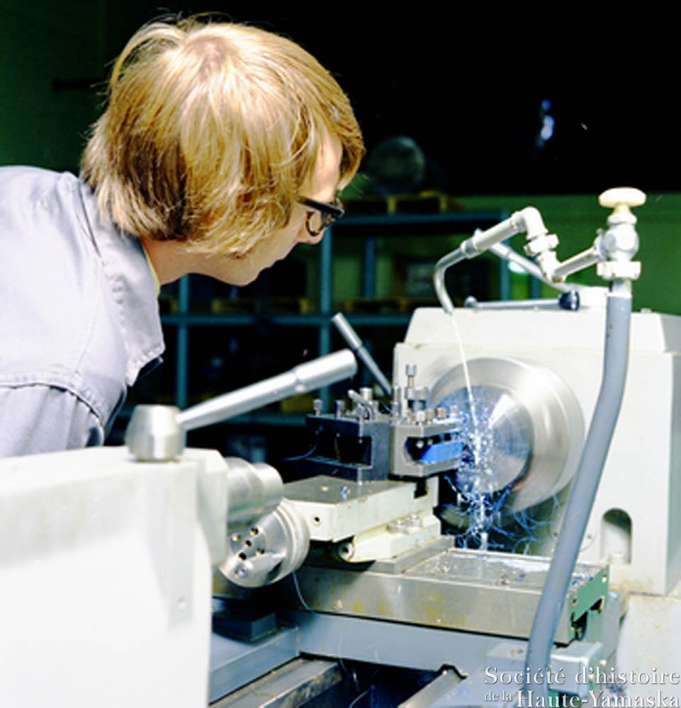 Crellin Plastics - Eastern Townships Archives Portal